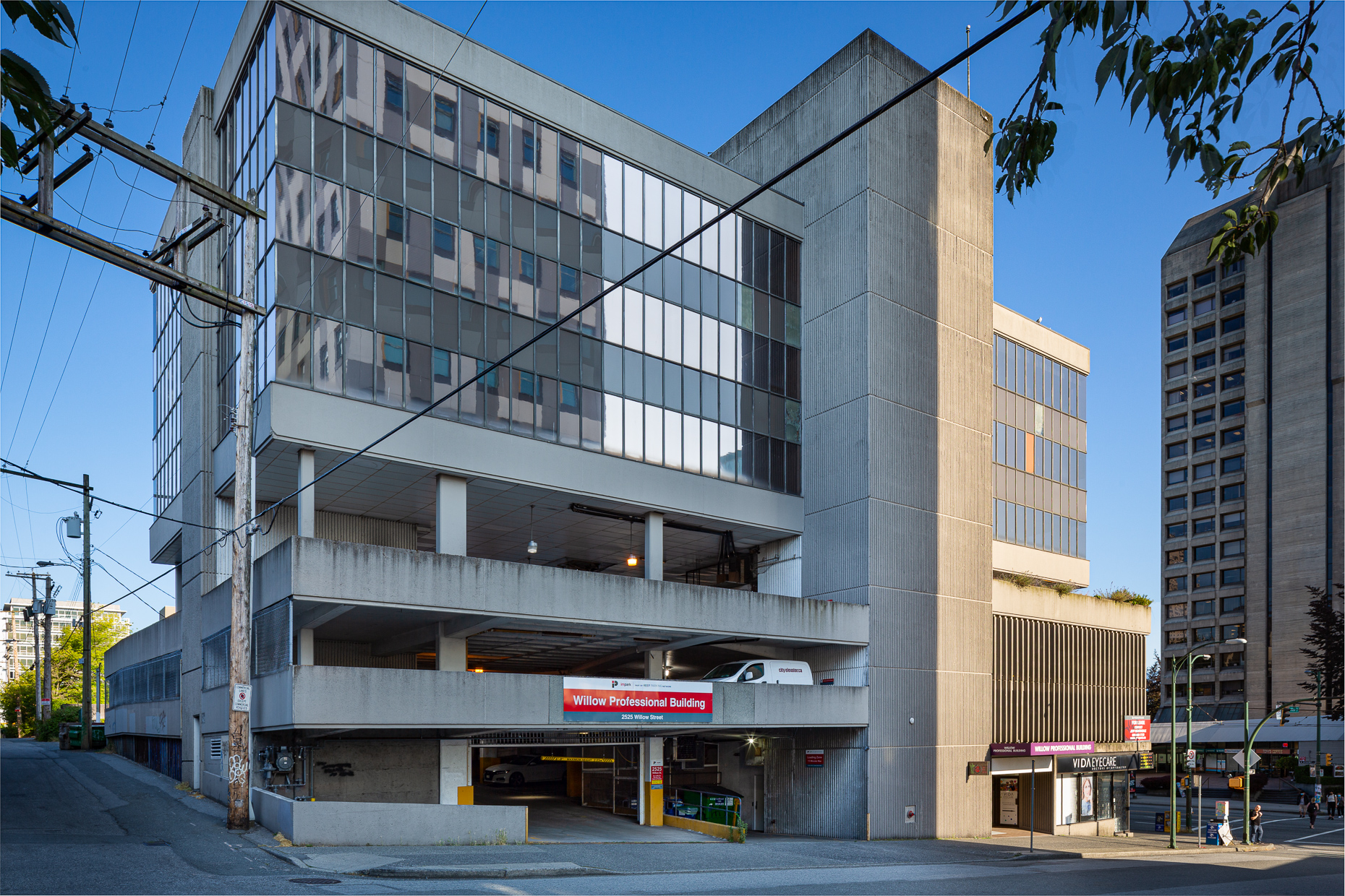 Willow Professional Building - Prospero International Realty Inc.
