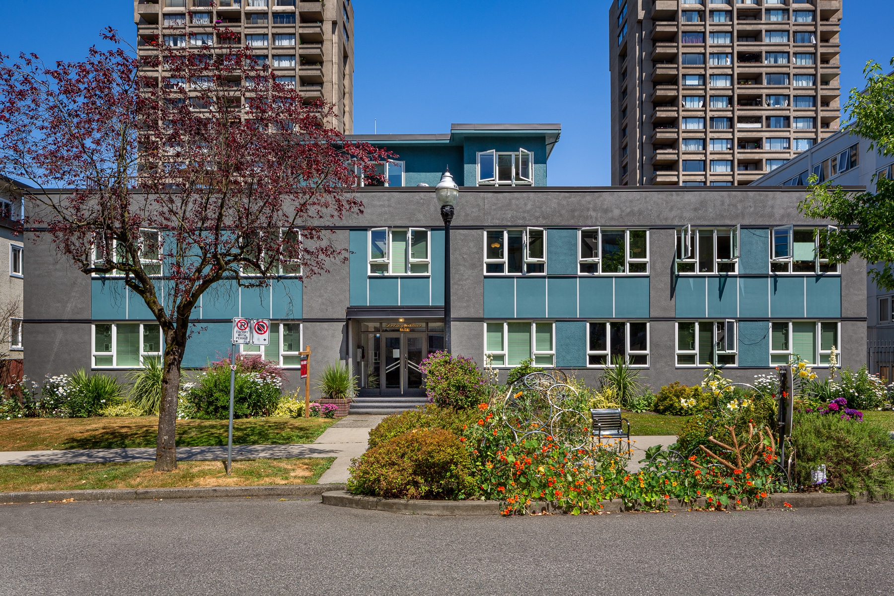 Delroy Place - Prospero International Realty Inc.